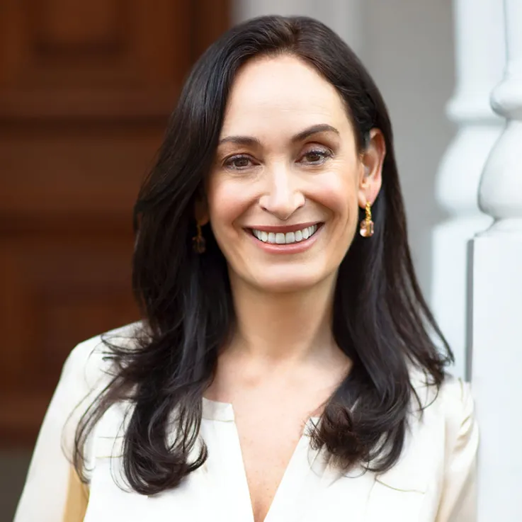 Book speaker Shannon O'Neil | Aurum Speakers Bureau